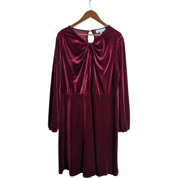 The Modern Abstract | Dresses | New Taylor Velvet Midi Dress 3x ...